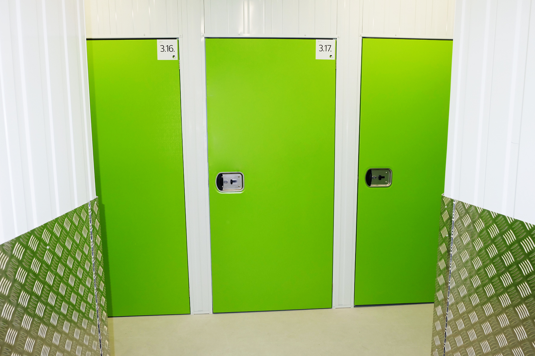 Safest Storage Units at Clayton Cooper blog